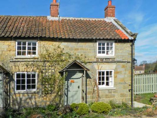 Cropton Accommodation - Holiday Cottages - Keldy Forest Cabins ...