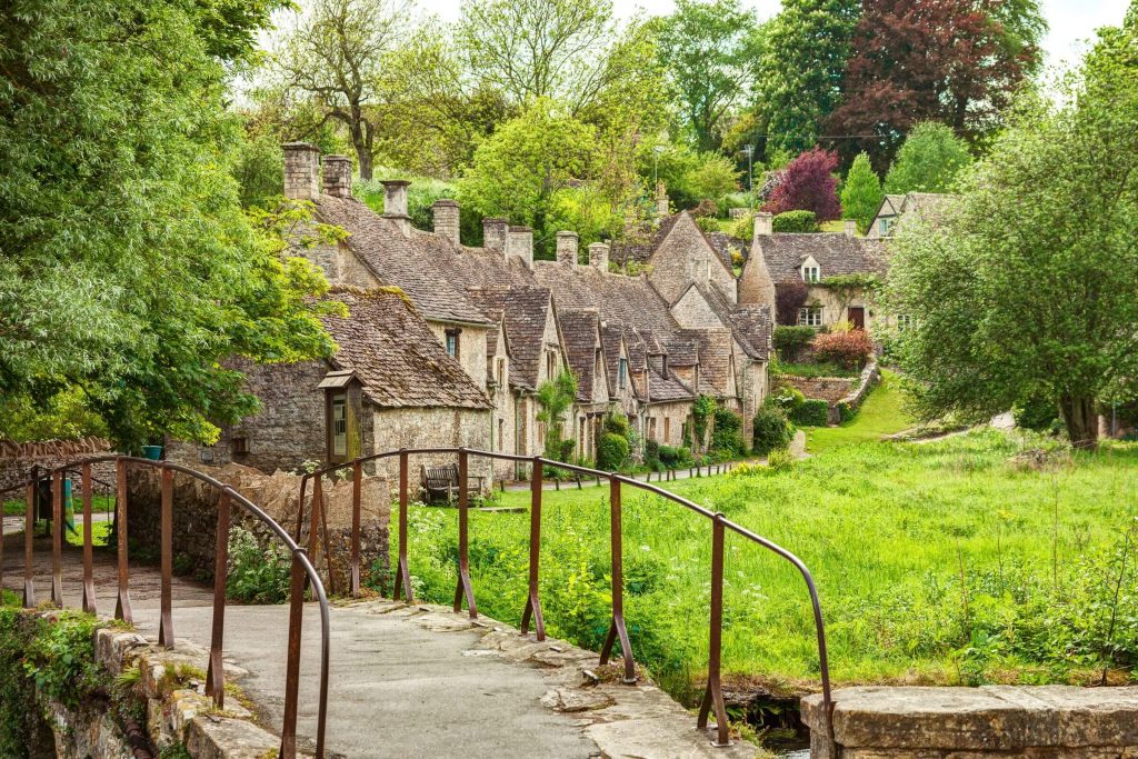Bibury Travel Guide | Visitor Guide to Bibury | Sykes Cottages